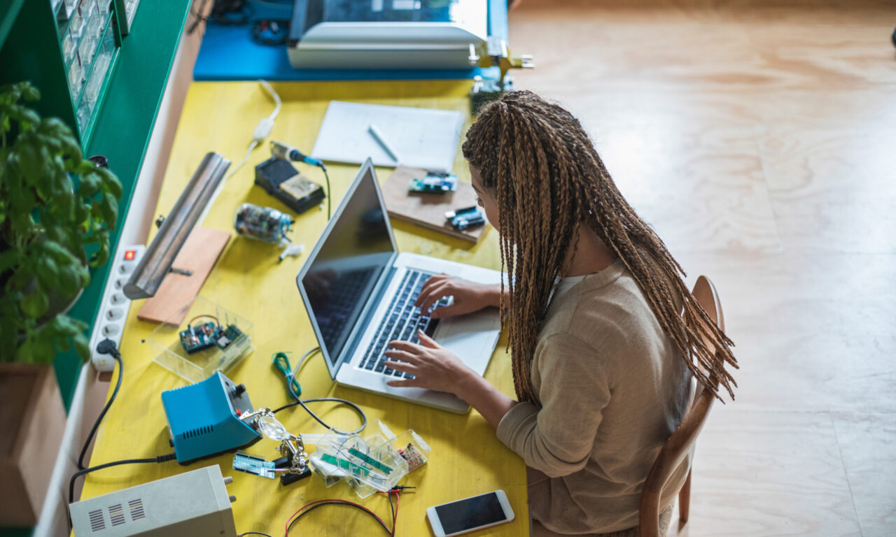 ASML Latest Quotes, Charts & Stock Information - Banyan Hill Publishing